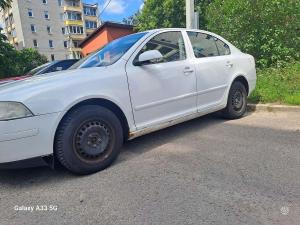 Balts Skoda Octavia 2008 Kauņa, ar dzinēja tilpumu 1.90 L un nobraukumu 270 tūkst. km par 1100 €, foto 3 vietnē AUTOMOTO.COM.LV