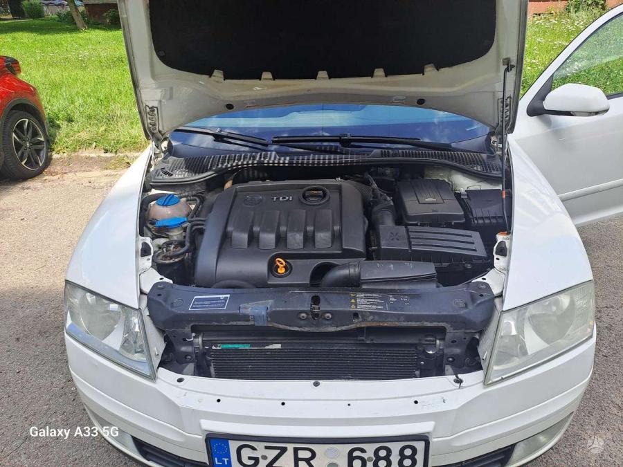 Balts Skoda Octavia 2008 Kauņa, ar dzinēja tilpumu 1.90 L un nobraukumu 270 tūkst. km par 1100 €, foto 6 vietnē AUTOMOTO.COM.LV