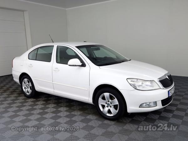 White Skoda Octavia 2009 in Tallinn, with an engine capacity of 1.90 L and mileage of 310 thousand km for 2199 €, photo 1 on AUTOMOTO.COM.LV