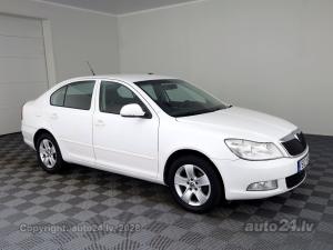White Skoda Octavia 2009 in Tallinn, with an engine capacity of 1.90 L and mileage of 310 thousand km for 2199 €, photo  on AUTOMOTO.COM.LV