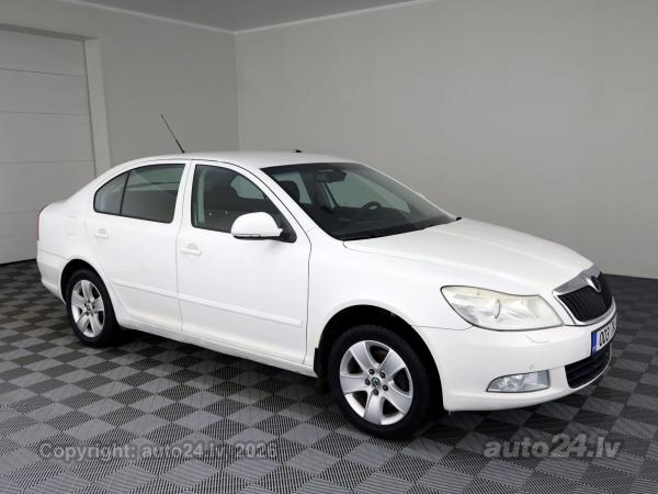 Skoda Octavia 2009 Tallina vietnē Balts Skoda Octavia 2009 Tallina, ar dzinēja tilpumu 1.80 L un nobraukumu 311 tūkst. km par 1999 €, foto 1 vietnē AUTOMOTO.COM.LV