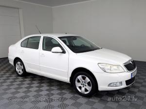 White Skoda Octavia 2009 in Tallinn, with an engine capacity of 1.80 L and mileage of 311 thousand km for 1999 €, photo  on AUTOMOTO.COM.LV