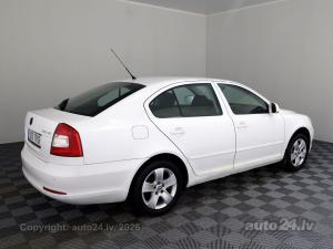 Белый Шкода Октавия 2009 в Таллин, объемом двигателя 1.80 л и пробегом 311 тыс. км за 1999 €, фото 4 на AUTOMOTO.COM.LV