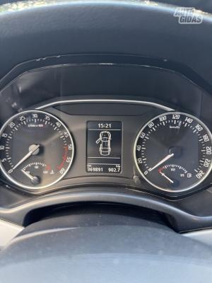 Белый Шкода Октавия 2009 в Пасвалис, объемом двигателя 1.60 л и пробегом 370 тыс. км за 1950 €, фото 11 на AUTOMOTO.COM.LV
