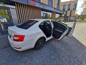 Balts Skoda Octavia 2013 Rīga, ar dzinēja tilpumu 2.00 L un nobraukumu 225 tūkst. km par 9490 €, foto 6 vietnē AUTOMOTO.COM.LV