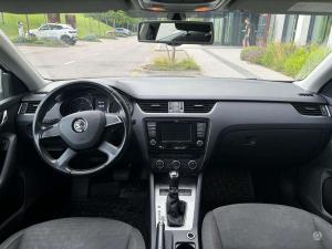 White Skoda Octavia 2013 in Vilnius, with an engine capacity of 1.40 L and mileage of 241 thousand km for 4900 €, photo 10 on AUTOMOTO.COM.LV