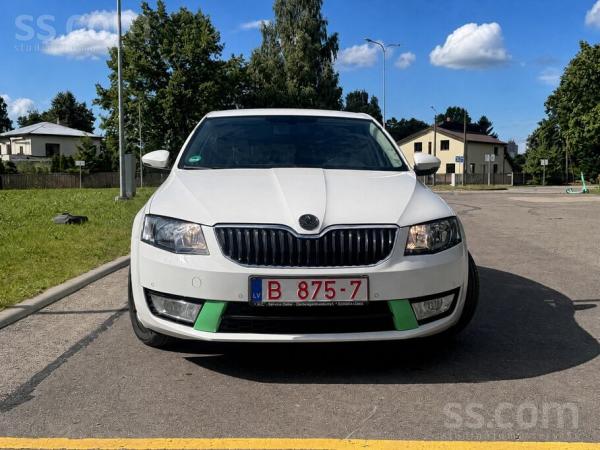White Skoda Octavia 2013 in Riga, with an engine capacity of 1.80 L and mileage of 217 thousand km for 7950 €, photo 2 on AUTOMOTO.COM.LV