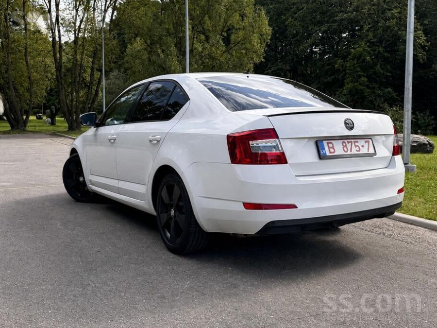 White Skoda Octavia 2013 in Riga, with an engine capacity of 1.80 L and mileage of 217 thousand km for 7950 €, photo 4 on AUTOMOTO.COM.LV