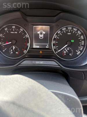 White Skoda Octavia 2013 in Riga, with an engine capacity of 1.80 L and mileage of 217 thousand km for 7950 €, photo 11 on AUTOMOTO.COM.LV