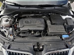 White Skoda Octavia 2013 in Riga, with an engine capacity of 1.80 L and mileage of 217 thousand km for 7950 €, photo 13 on AUTOMOTO.COM.LV