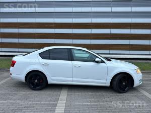 White Skoda Octavia 2013 in Riga, with an engine capacity of 1.80 L and mileage of 218 thousand km for 7950 €, photo 3 on AUTOMOTO.COM.LV