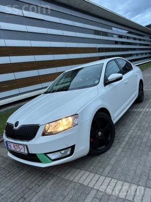 White Skoda Octavia 2013 in Riga, with an engine capacity of 1.80 L and mileage of 218 thousand km for 7950 €, photo 4 on AUTOMOTO.COM.LV