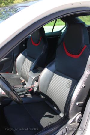Balts Skoda Octavia 2014 Tallina, ar dzinēja tilpumu 2.00 L un nobraukumu 215 tūkst. km par 7990 €, foto 6 vietnē AUTOMOTO.COM.LV