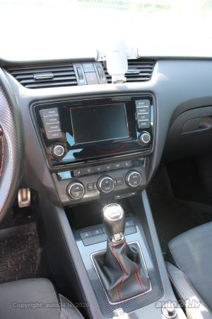 Balts Skoda Octavia 2014 Tallina, ar dzinēja tilpumu 2.00 L un nobraukumu 215 tūkst. km par 7990 €, foto 8 vietnē AUTOMOTO.COM.LV
