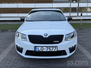 White Skoda Octavia 2014 in Riga, with an engine capacity of 2.00 L and mileage of 195 thousand km for 8900 €, photo 3 on AUTOMOTO.COM.LV