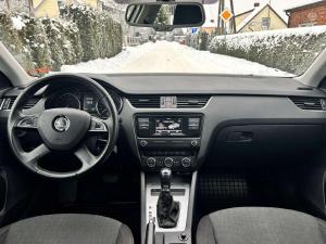 White Skoda Octavia 2015 in Kaunas, with an engine capacity of 1.60 L and mileage of 253 thousand km for 5500 €, photo 11 on AUTOMOTO.COM.LV