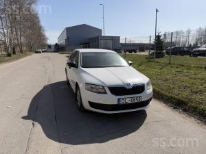 White Skoda Octavia 2015 in Riga, with an engine capacity of 1.60 L and mileage of 270 thousand km for 6600 €, photo 3 on AUTOMOTO.COM.LV