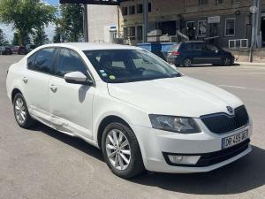Белый Шкода Октавия 2015 в Паневежис, объемом двигателя 1.60 л и пробегом 268 тыс. км за 3700 €, фото 7 на AUTOMOTO.COM.LV