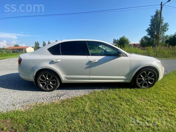 Balts Skoda Octavia 2015 Rīga, ar dzinēja tilpumu 2.00 L un nobraukumu 227 tūkst. km par 7800 €, foto 4 vietnē AUTOMOTO.COM.LV