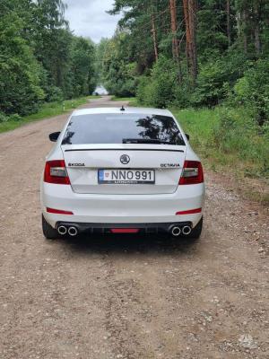 White Skoda Octavia 2015 in Kaunas, with an engine capacity of 1.60 L and mileage of 211 thousand km for 7700 €, photo 4 on AUTOMOTO.COM.LV