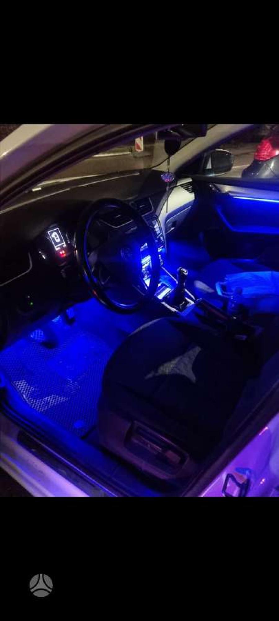 White Skoda Octavia 2015 in Kaunas, with an engine capacity of 1.60 L and mileage of 211 thousand km for 7700 €, photo 14 on AUTOMOTO.COM.LV