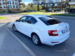 White Skoda Octavia 2016 in Tallinn, with an engine capacity of 1.40 L and mileage of 330 thousand km for 7999 €, photo 3 on AUTOMOTO.COM.LV