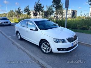 White Skoda Octavia 2016 in Tallinn, with an engine capacity of 1.40 L and mileage of 330 thousand km for 7999 €, photo 4 on AUTOMOTO.COM.LV