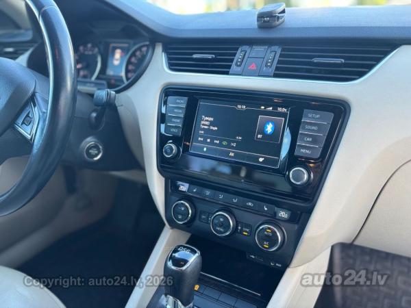 White Skoda Octavia 2016 in Tallinn, with an engine capacity of 1.40 L and mileage of 330 thousand km for 7999 €, photo 11 on AUTOMOTO.COM.LV