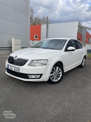 Balts Skoda Octavia 2016 Alīta, ar dzinēja tilpumu 1.60 L un nobraukumu 160 tūkst. km par 5800 €, foto  vietnē AUTOMOTO.COM.LV