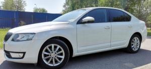 White Skoda Octavia 2016 in Riga, with an engine capacity of 1.60 L and mileage of 350 thousand km for 6300 €, photo 3 on AUTOMOTO.COM.LV