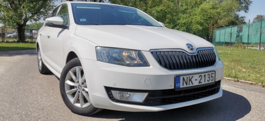 White Skoda Octavia 2016 in Riga, with an engine capacity of 1.60 L and mileage of 350 thousand km for 6300 €, photo 14 on AUTOMOTO.COM.LV