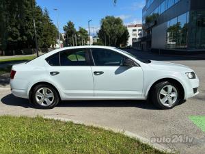 White Skoda Octavia 2016 in Tallinn, with an engine capacity of 1.20 L and mileage of 0 thousand km for 4490 €, photo 6 on AUTOMOTO.COM.LV