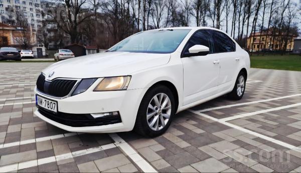 White Skoda Octavia 2017 in Riga, with an engine capacity of 1.60 L and mileage of 215 thousand km for 7950 €, photo 2 on AUTOMOTO.COM.LV