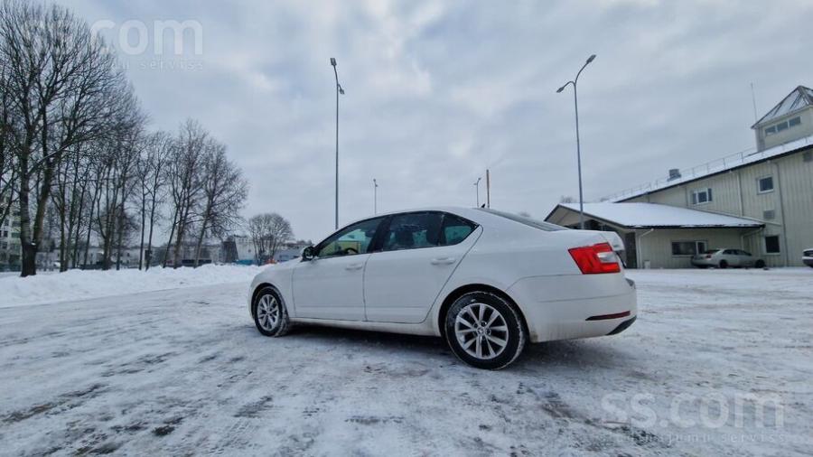 Balts Skoda Octavia 2017 Rīga, ar dzinēja tilpumu 1.50 L un nobraukumu 215 tūkst. km par 7300 €, foto 3 vietnē AUTOMOTO.COM.LV