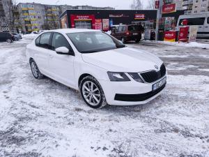 White Skoda Octavia 2017 in Siauliai, with an engine capacity of 1.60 L and mileage of 330 thousand km for 5900 €, photo 5 on AUTOMOTO.COM.LV