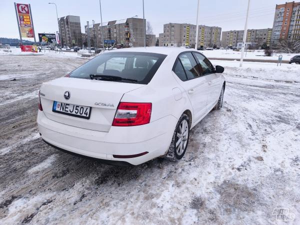 Balts Skoda Octavia 2017 Šauļi, ar dzinēja tilpumu 1.60 L un nobraukumu 3 tūkst. km par 6000 €, foto 6 vietnē AUTOMOTO.COM.LV