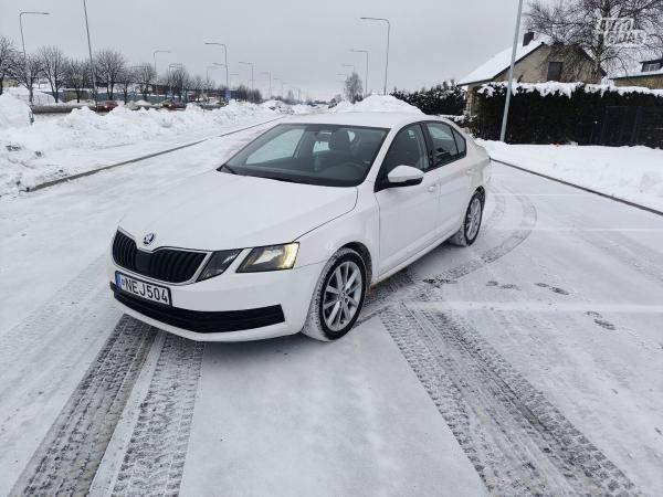 Balts Skoda Octavia 2017 Šauļi, ar dzinēja tilpumu 1.60 L un nobraukumu 3 tūkst. km par 6000 €, foto 2 vietnē AUTOMOTO.COM.LV