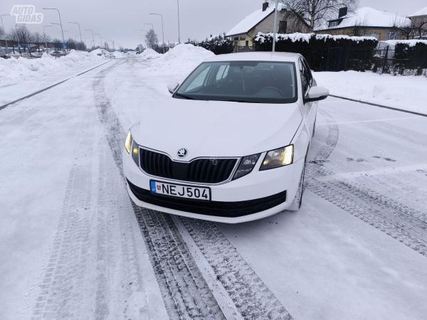 Balts Skoda Octavia 2017 Šauļi, ar dzinēja tilpumu 1.60 L un nobraukumu 3 tūkst. km par 6000 €, foto 3 vietnē AUTOMOTO.COM.LV