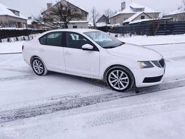 Balts Skoda Octavia 2017 Šauļi, ar dzinēja tilpumu 1.60 L un nobraukumu 3 tūkst. km par 6000 €, foto 4 vietnē AUTOMOTO.COM.LV