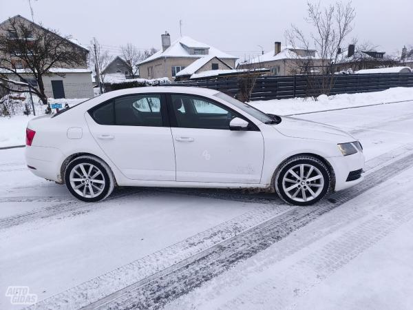 Balts Skoda Octavia 2017 Šauļi, ar dzinēja tilpumu 1.60 L un nobraukumu 3 tūkst. km par 6000 €, foto 5 vietnē AUTOMOTO.COM.LV