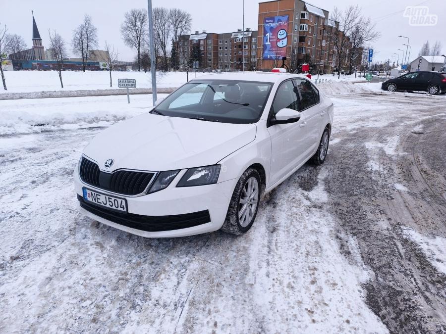 White Skoda Octavia 2017 in Siauliai, with an engine capacity of 1.60 L and mileage of 3 thousand km for 6000 €, photo 1 on AUTOMOTO.COM.LV
