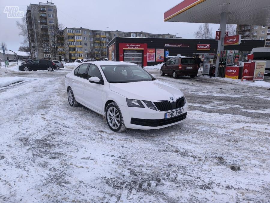White Skoda Octavia 2017 in Siauliai, with an engine capacity of 1.60 L and mileage of 3 thousand km for 6000 €, photo 9 on AUTOMOTO.COM.LV