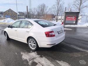 White Skoda Octavia 2017 in Siauliai, with an engine capacity of 1.60 L and mileage of 3 thousand km for 6100 €, photo 5 on AUTOMOTO.COM.LV