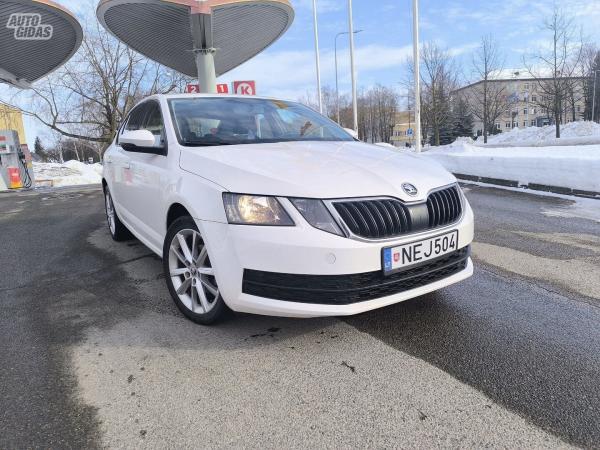 White Skoda Octavia 2017 in Siauliai, with an engine capacity of 1.60 L and mileage of 3 thousand km for 6100 €, photo 9 on AUTOMOTO.COM.LV