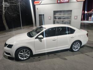 White Skoda Octavia 2017 in Siauliai, with an engine capacity of 1.60 L and mileage of 300 thousand km for 6450 €, photo 2 on AUTOMOTO.COM.LV