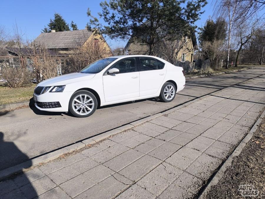 White Skoda Octavia 2017 in Siauliai, with an engine capacity of 1.60 L and mileage of 3 thousand km for 6400 €, photo 2 on AUTOMOTO.COM.LV