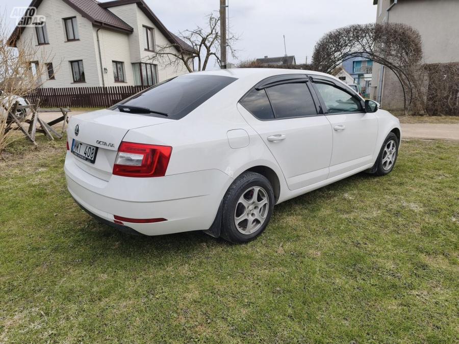 Balts Skoda Octavia 2017 Klaipėda, ar dzinēja tilpumu 1.60 L un nobraukumu 220 tūkst. km par 7150 €, foto 5 vietnē AUTOMOTO.COM.LV