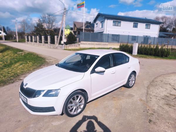 White Skoda Octavia 2017 in Siauliai, with an engine capacity of 1.60 L and mileage of 3 thousand km for 7000 €, photo 2 on AUTOMOTO.COM.LV