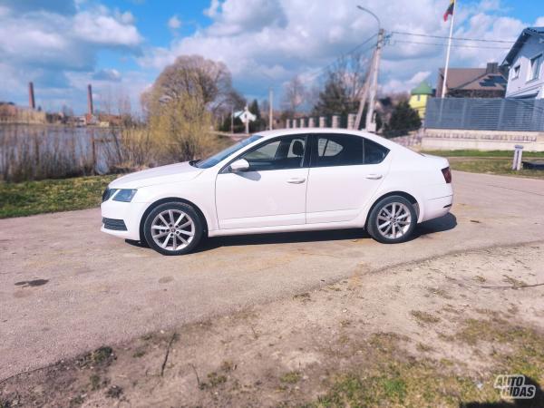 White Skoda Octavia 2017 in Siauliai, with an engine capacity of 1.60 L and mileage of 3 thousand km for 7000 €, photo 4 on AUTOMOTO.COM.LV