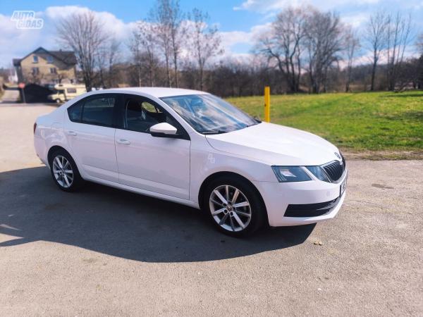 White Skoda Octavia 2017 in Siauliai, with an engine capacity of 1.60 L and mileage of 3 thousand km for 7000 €, photo 6 on AUTOMOTO.COM.LV
